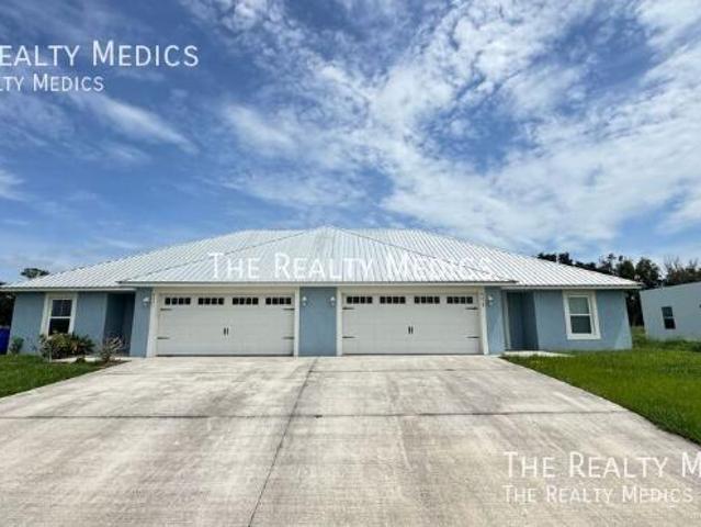 2 Br, 2 bath, Single Family 8219 Cozumel Ln