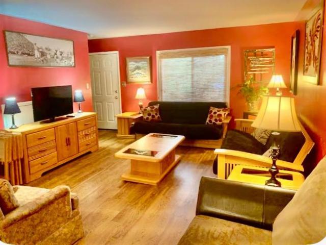 2 Br, 2 bath, Single Family 836 College Ave