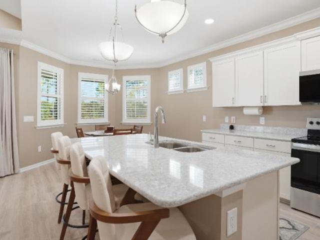 2 Br, 2 bath, Single Family 9458 Escape Ave