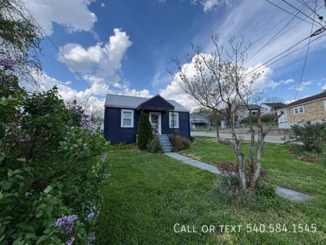 2 Br, 2 bath, Single Family 950 Morgan Avenue SE