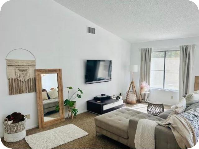 2 Br, 2 bath, Single Family 9533 Chianti Ln