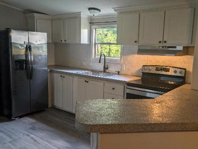 2 Br, 2 bath, Single Family 917 Kate Lowe Rd