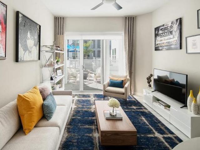 2 Br, 2 bath, Single Family 930 Central Avenue