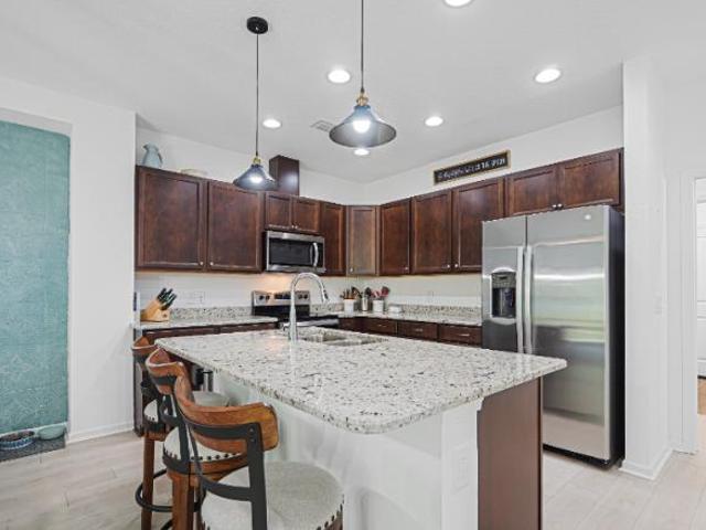 2 Br, 2 bath, Single Family 9337 Cool Breeze Drive