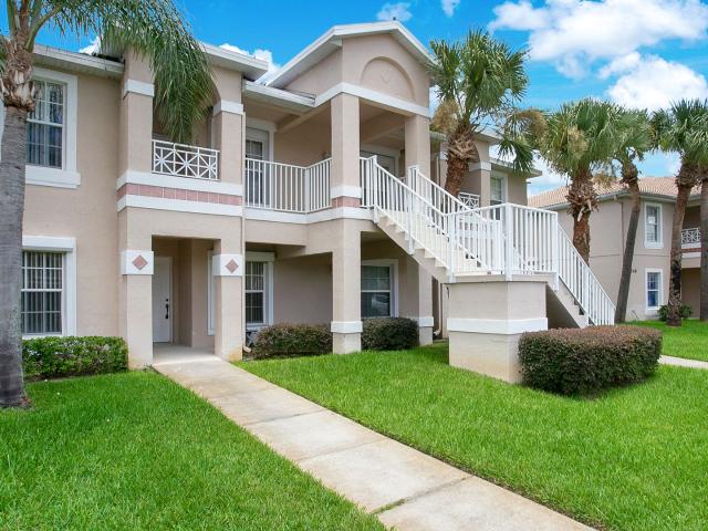 2 BR / 2 BA Condo in Fairway Glen of Meadow Woods