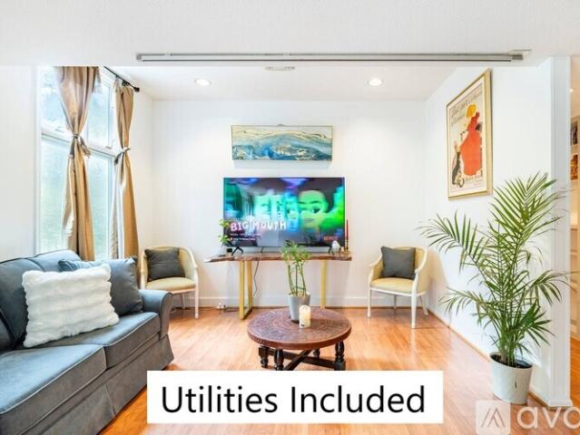 2 BR, 2 BA Apartment Newtown Tpke, Unit Apt Weston, CT 06883