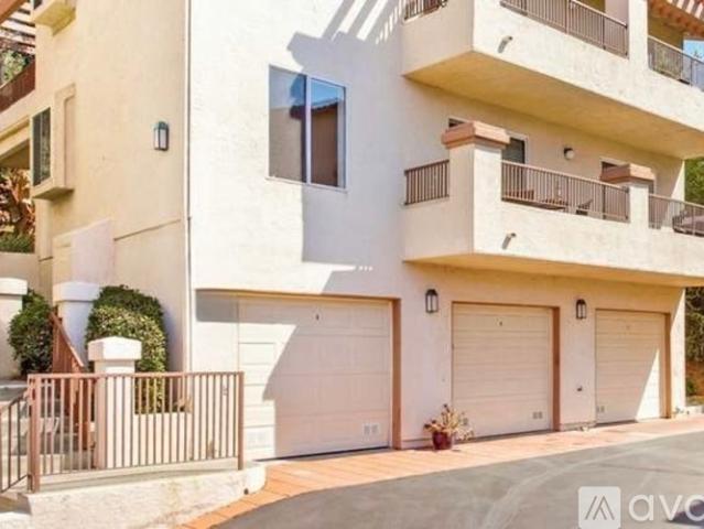 2 BR, 2 BA Apartment Altiva Pl, Unit 7400, Carlsbad, CA 92009