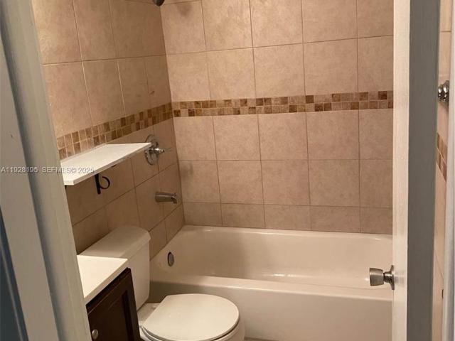 2 BR, 2 BA Apartment Palmetto Bay, Palmetto Bay, FL 33176