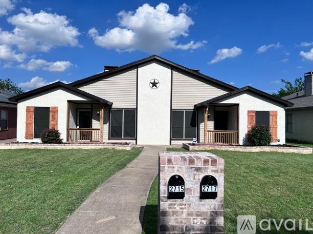 2 BR, 2 BA Apartment Parkchester Drive, Unit 2715, Arlington, TX 76015