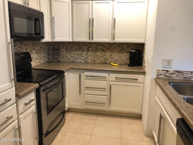 2 BR, 2 BA Apartment Undisclosed Address, Scottsdale, AZ 85258