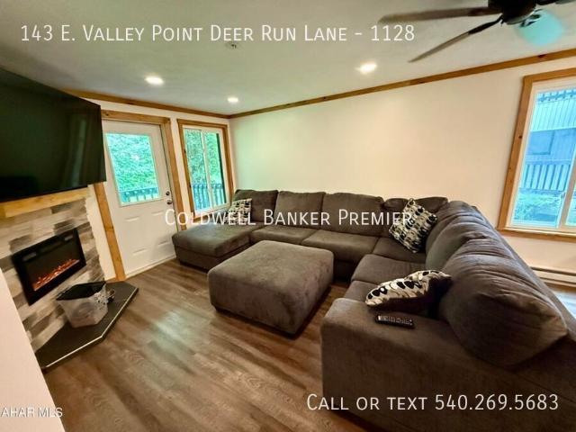 2 BR, 2 BA Apartment 143 E. Valley Point Deer Run Lane, Claysburg, PA 16625