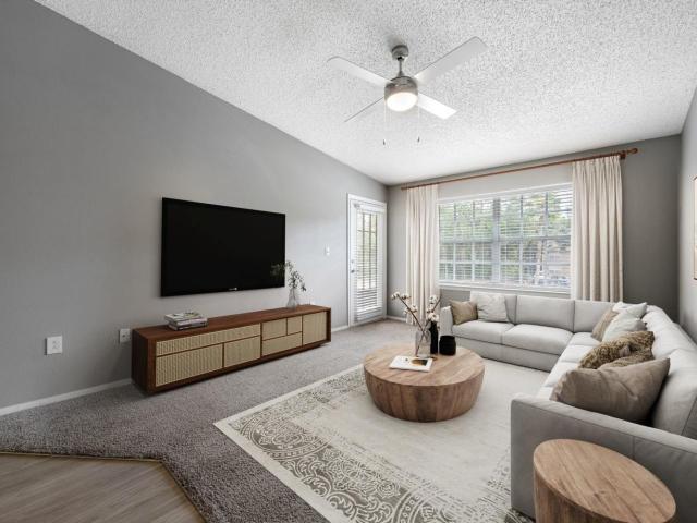 2 BR, 2 BA Apartment 1400 Plantation Boulevard Unit 0313, Plant City, FL 33566