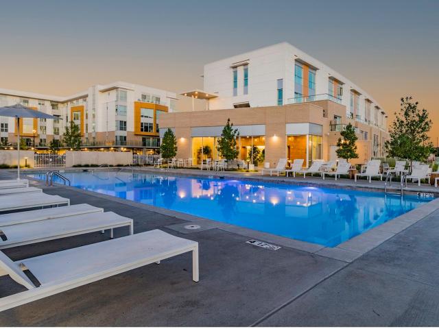 2 BR, 2 BA Apartment 1401 NE John Deshields Blvd Suite 127 Unit B3200, Bentonville, AR 72712
