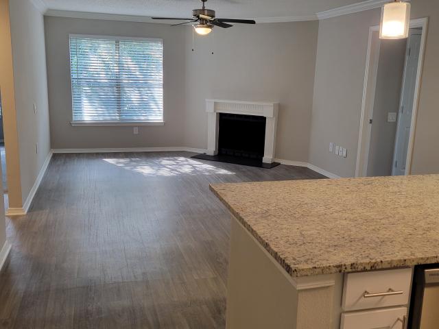 2 BR, 2 BA Apartment 1401 West Paces Ferry Rd NW, Atlanta, GA 30327