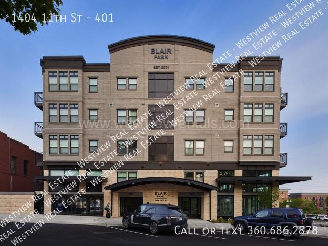 2 BR, 2 BA Apartment 1404 11th St, Bellingham, WA 98225