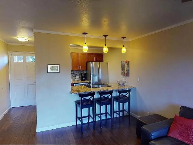 2 BR, 2 BA Apartment 140 Uwapo Rd, Kihei, HI 96753