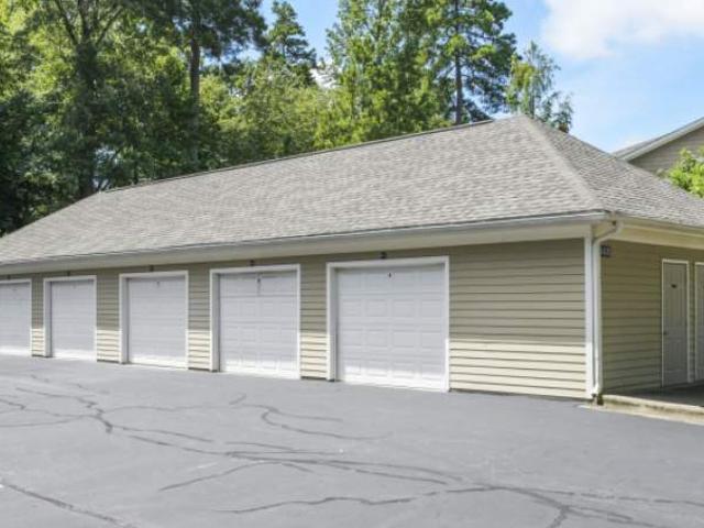 2 BR, 2 BA Apartment 14114 Chriswick House Ln, Raleigh, NC 27614