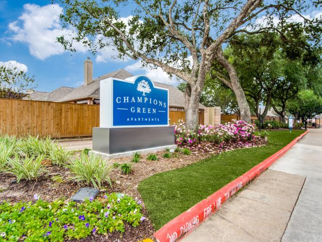2 BR, 2 BA Apartment 14135 Champions Drive Unit 025, Houston, TX 77069