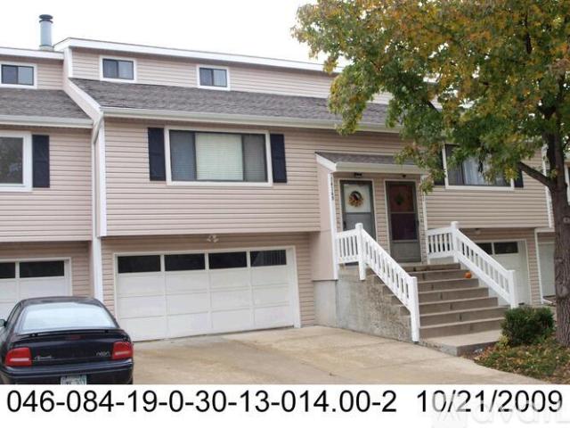 2 BR, 2 BA Apartment 1414 E Mart Way Cir, Unit B, Olathe, KS 66061