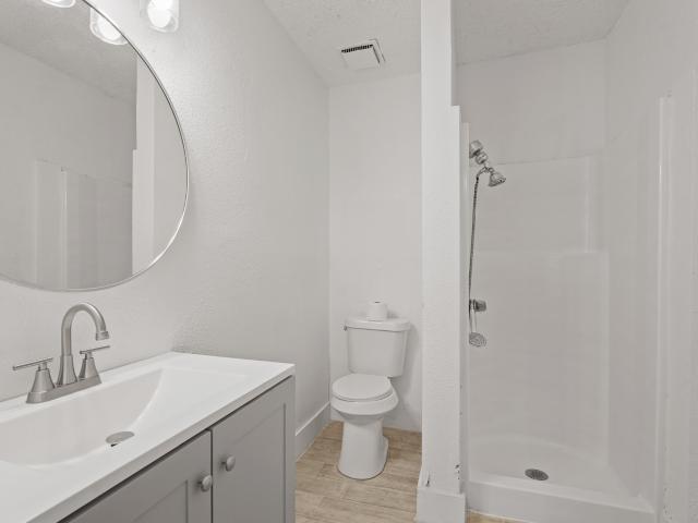 2 BR, 2 BA Apartment 1415 Church Street, Galveston, TX 77550