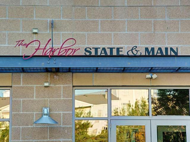 2 BR, 2 BA Apartment 141 Main St UNIT 105 Unit 313, Racine, WI 53403