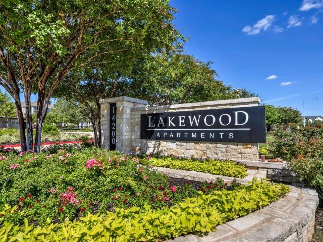 2 BR, 2 BA Apartment 14200 The Lakes Blvd Unit 1022, Pflugerville, TX 78660