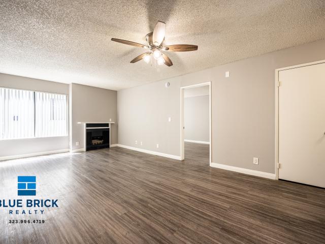 2 BR, 2 BA Apartment 14200 Victory Blvd, Van Nuys, CA 91401