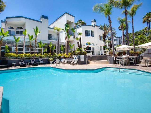 2 BR, 2 BA Apartment 1420 Ambassador Street Unit 2 beds, 2 baths, $4726, Los Angeles, CA 90035