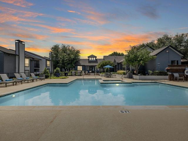 2 BR, 2 BA Apartment 1420 West Main Street Unit 210, Lewisville, TX 75067