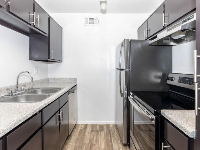 2 BR, 2 BA Apartment 14230 Wunderlich Dr Unit 287, Houston, TX 77069