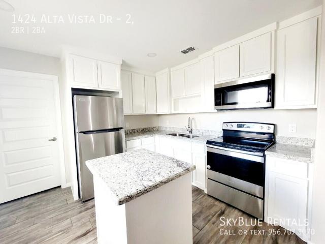 2 BR, 2 BA Apartment 1424 Alta Vista Dr, Weslaco, TX 78596