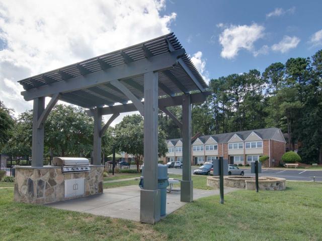 2 BR, 2 BA Apartment 1425 Eastcrest Dr Unit A, Charlotte, NC 28205