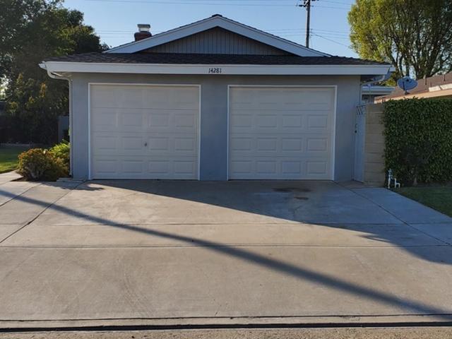 2 BR, 2 BA Apartment 14281 Green Valley Drive, Unit B, Tustin, CA 92780
