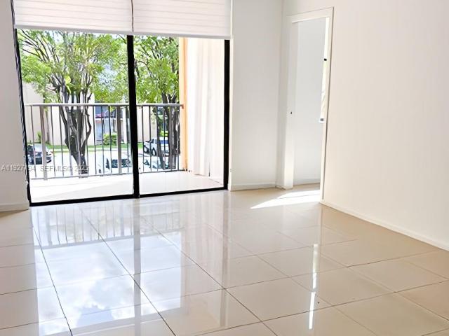 2 BR, 2 BA Apartment 14301 North Kendall Drive, Miami, FL 33186