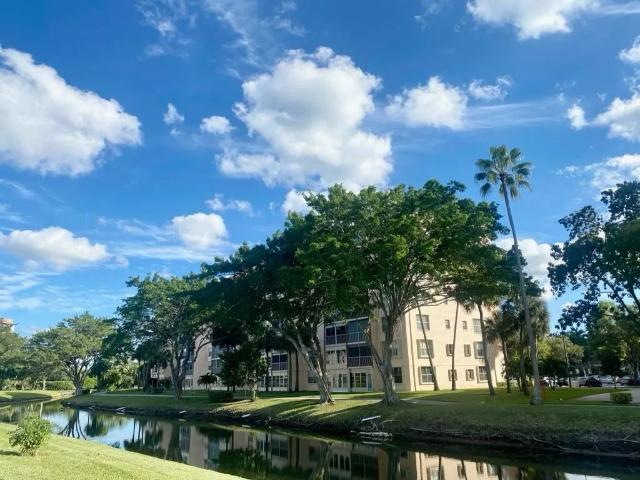 2 BR, 2 BA Apartment 14527 Bonaire Blvd, Delray Beach, FL 33446