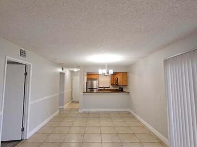 2 BR, 2 BA Apartment 1453 Lake Crystal Dr, Unit D, West Palm Beach, FL 33411
