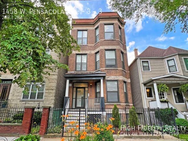 2 BR, 2 BA Apartment 1458 W. Pensacola Ave. 3, Chicago, IL 60613