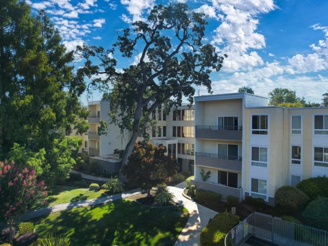 2 BR, 2 BA Apartment 1459 Creekside Drive Unit 3061, Walnut Creek, CA 94596