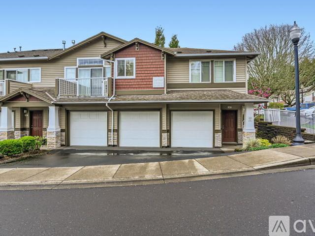 2 BR, 2 BA Apartment 14700 Southwest Sandhill Loop, Unit 204, Beaverton, OR 97007