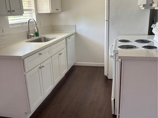 2 BR, 2 BA Apartment 14718 Magnolia Boulevard, Sherman Oaks, CA 91403