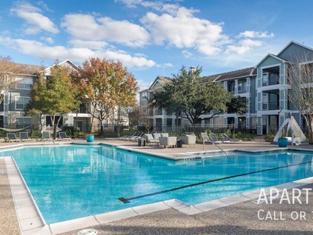2 BR, 2 BA Apartment 14729 W Oaks Plaza DrÂ, Houston, TX 77082