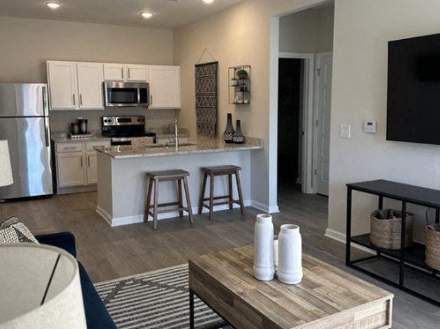 2 BR, 2 BA Apartment 14735 Stable Gate Place Unit 47 204, Louisville, KY 40299