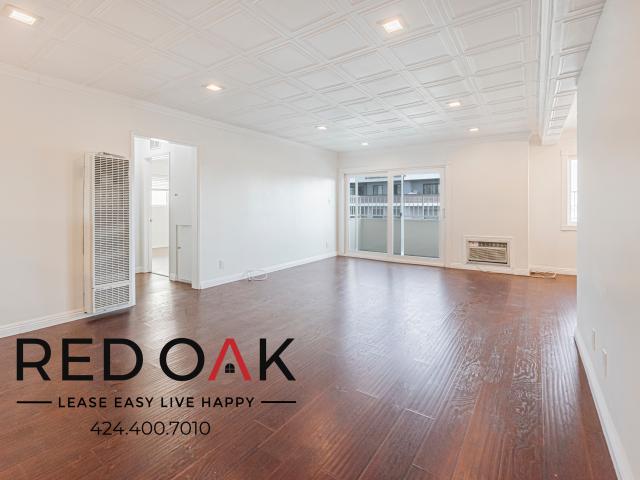 2 BR, 2 BA Apartment 1489 S Canfield Ave, Los Angeles, CA 90035