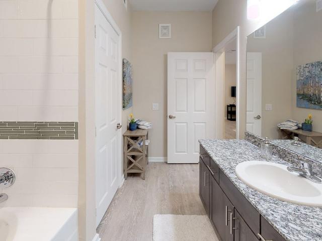 2 BR, 2 BA Apartment 149 Col Etheredge Boulevard Unit 1203, Huntsville, TX 77340
