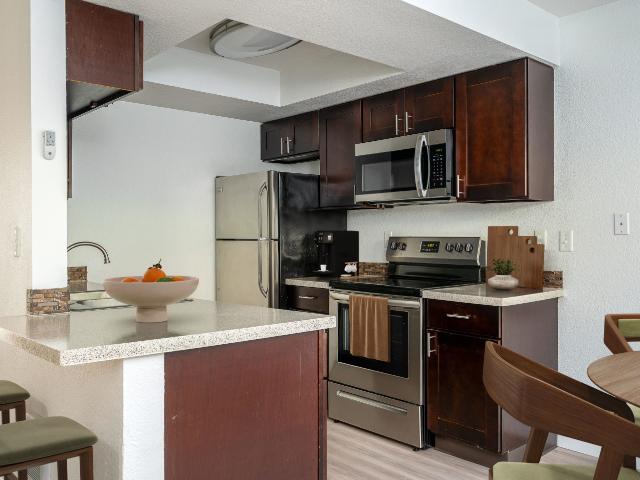 2 BR, 2 BA Apartment 15000 SW Davis Lane Unit C19, Lake Oswego, OR 97035