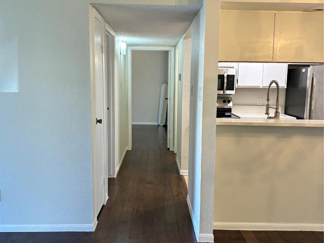 2 BR, 2 BA Apartment 1500 Bay Area Boulevard, Houston, TX 77058