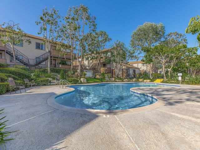 2 BR, 2 BA Apartment 1500 North Harbor Blvd Unit H 11, Santa Ana, CA 92703