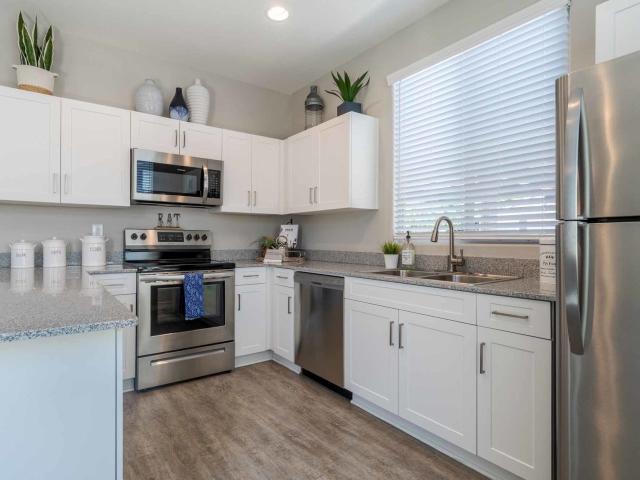 2 BR, 2 BA Apartment 15025 West Old Oak Lane Unit 1154, Surprise, AZ 85379