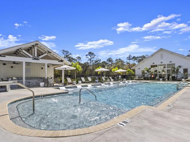 2 BR, 2 BA Apartment 15081 Cypress Cay Boulevard Unit 15405 Palmetto Point Drive Unit 203, Lutz, FL 33559