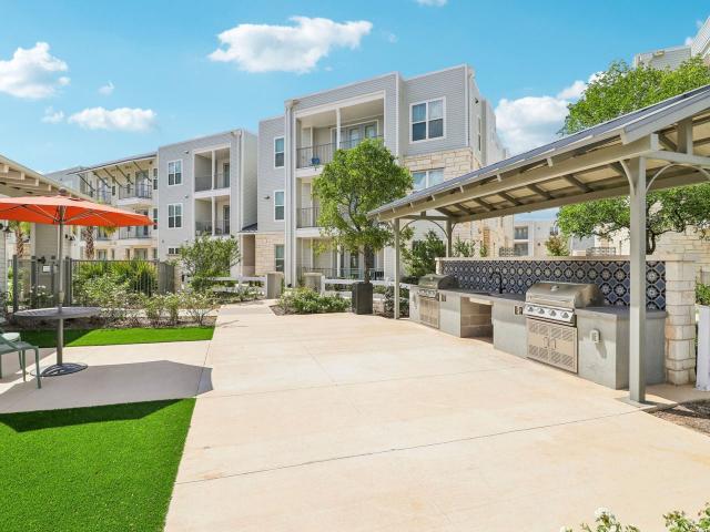 2 BR, 2 BA Apartment 150 Word Parkway Unit 8309, New Braunfels, TX 78132